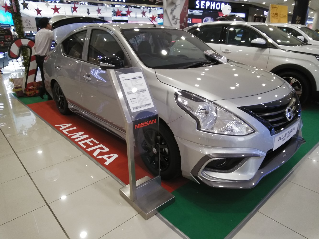 Nissan Almera III (N17, facelift 2015) 1.2i (79 Hp)